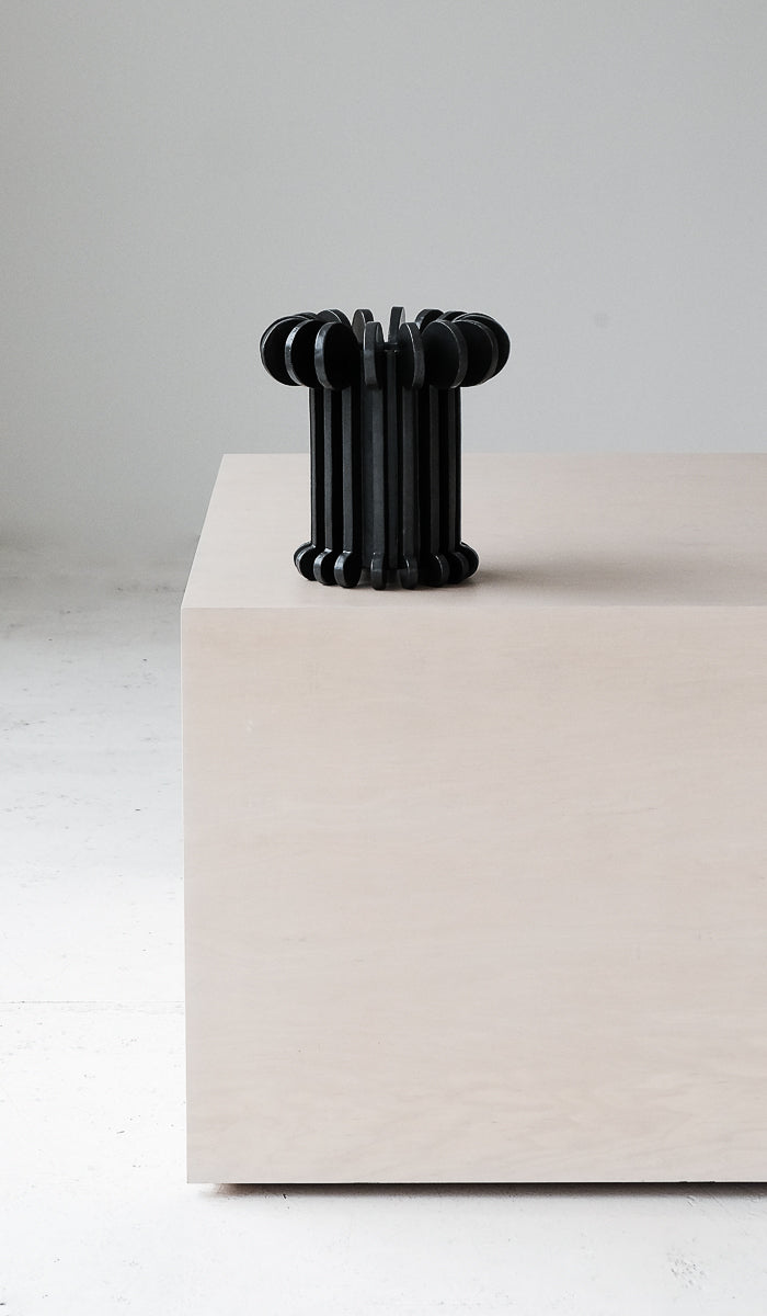 Devin Wilde Black Vessel No. IV – Spartan Shop